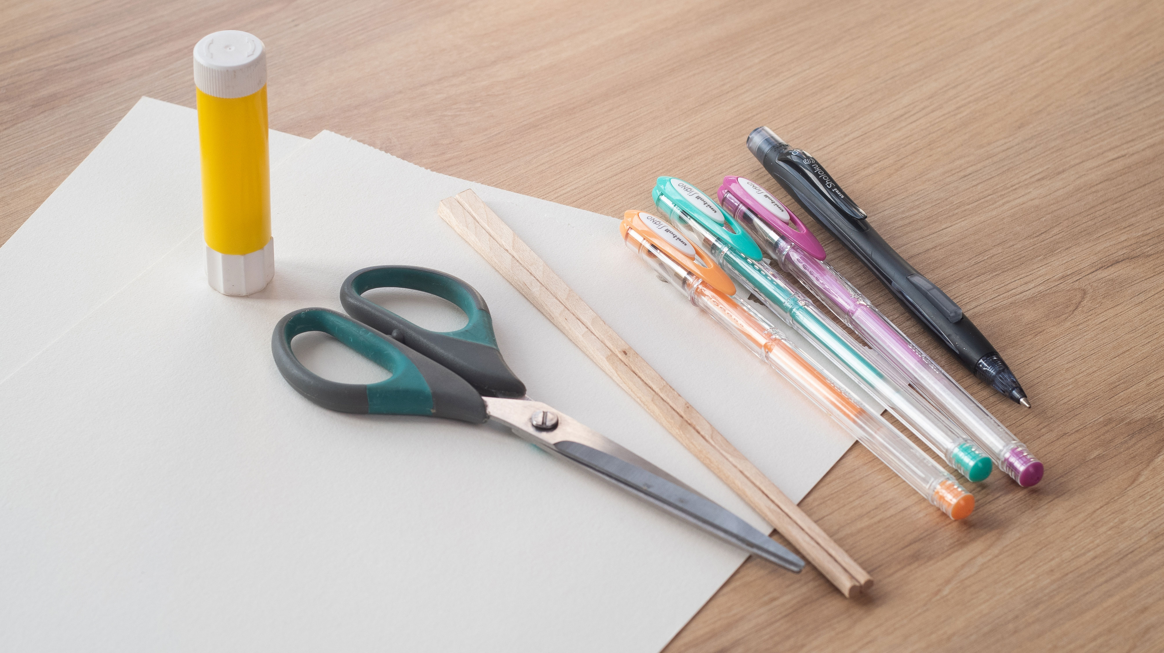 Make your very own fan decorated with SIGNO rollers