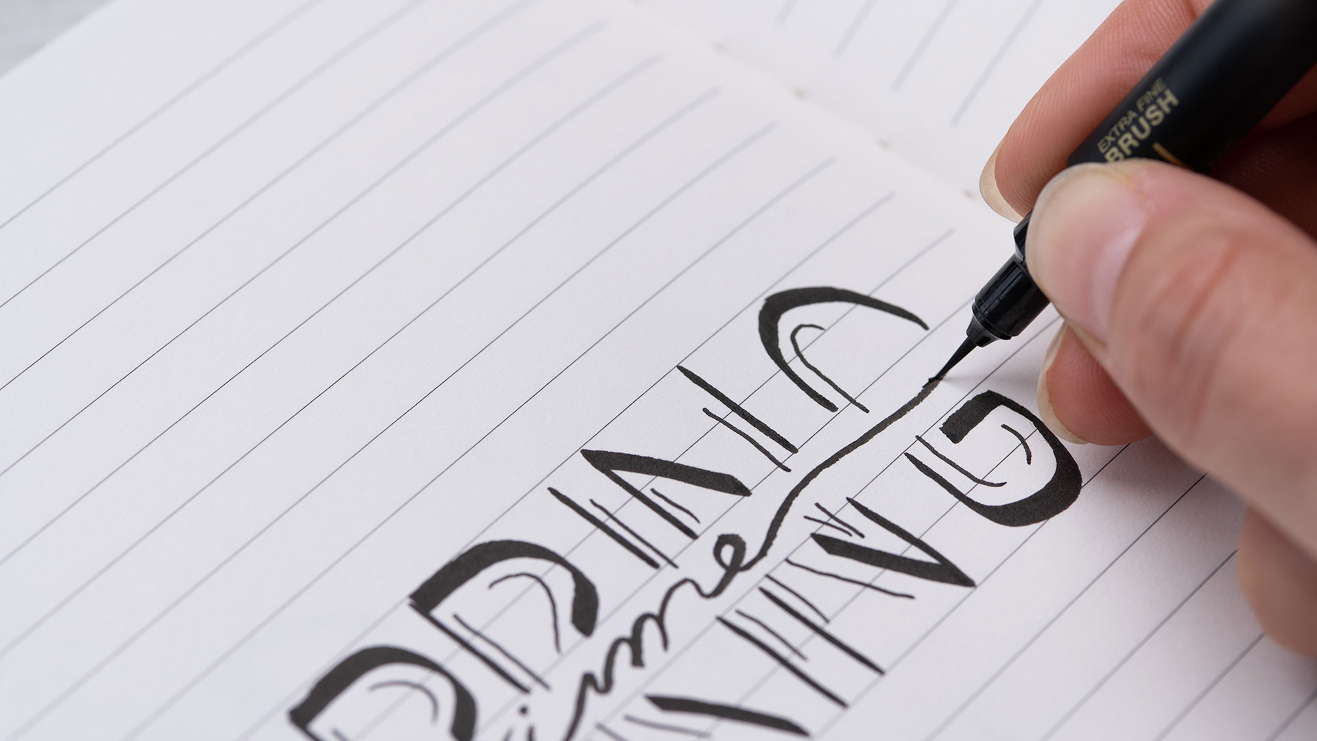 Create a Lettering drawing with Uni Pin felt-tip pens